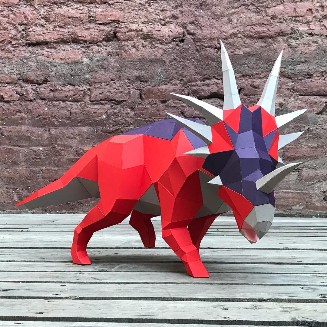 Dinosaurs Come Back to Life Through Paper Sculptures - Leona Creo