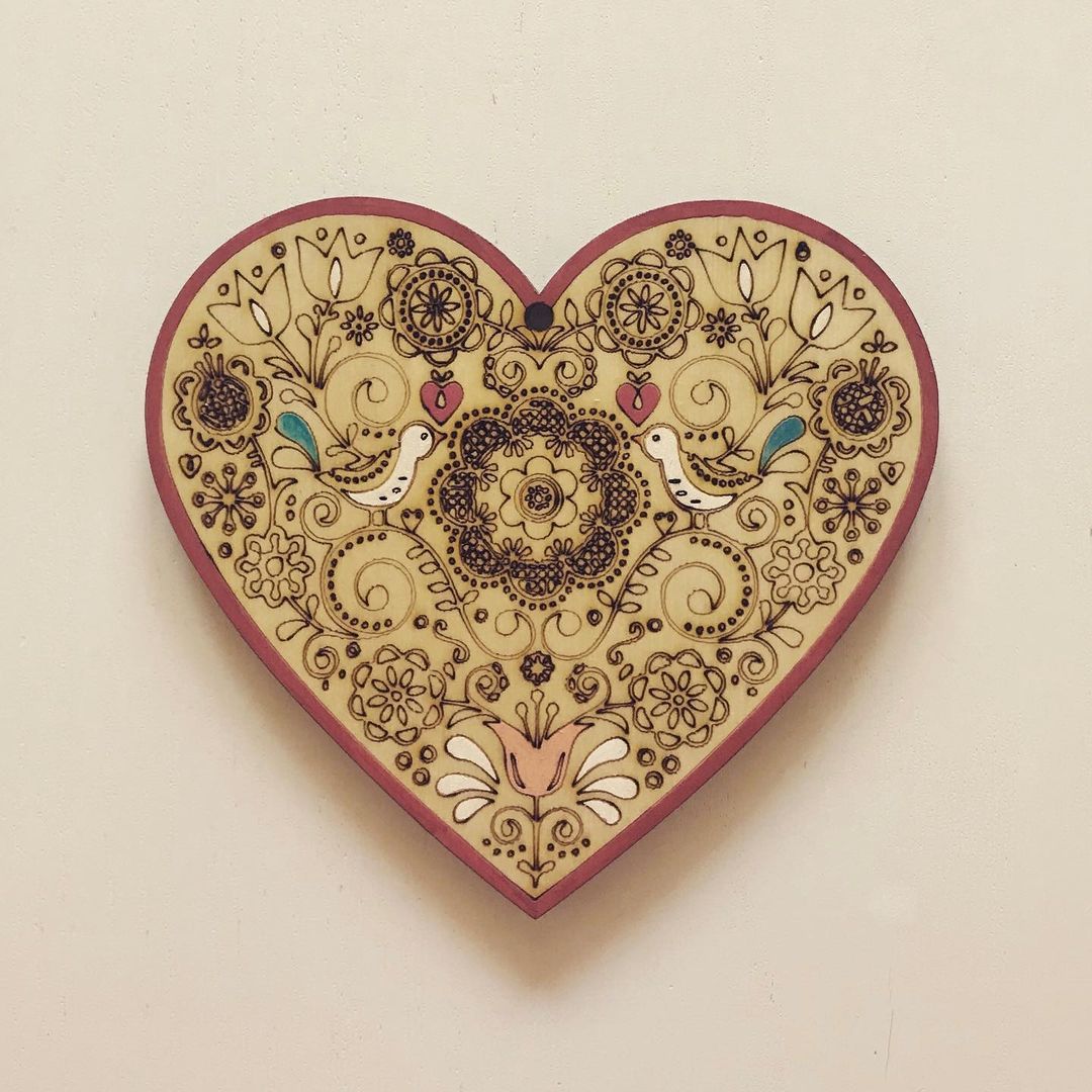 Modern wood laser engraving technology - Leona Creo